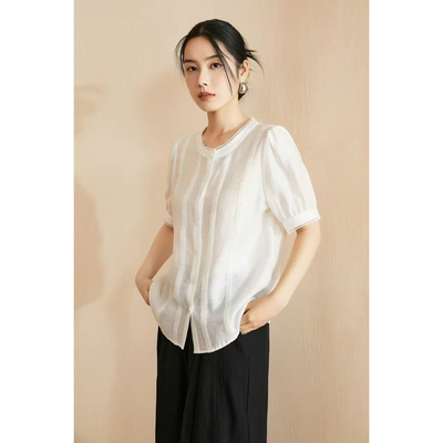 姚领泡泡袖衬衫女夏季圆领排扣白色宽松设计感小众上衣833M22493