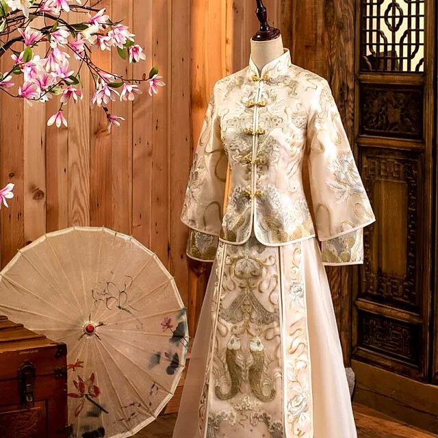 出租赁秀禾服昆明玉溪红河文山建水石屏蒙自开远个旧弥勒泸西