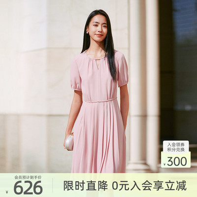 歌蒂诗夏专柜新款时尚气质领口镂空收腰显瘦连衣裙 1F21L2224