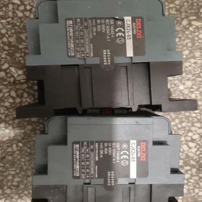 德力西CJX2s-6511 电压220V 拆机二个单(议价）