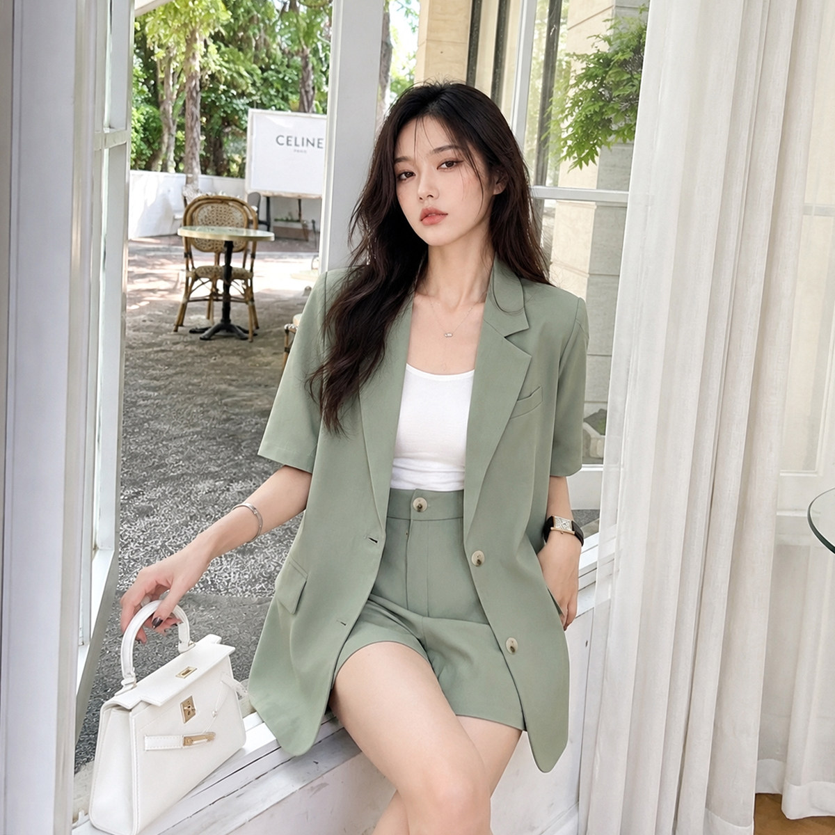 夏季新款洋气休闲气质中长款短袖显瘦冰丝小西装外套短裤两件套女