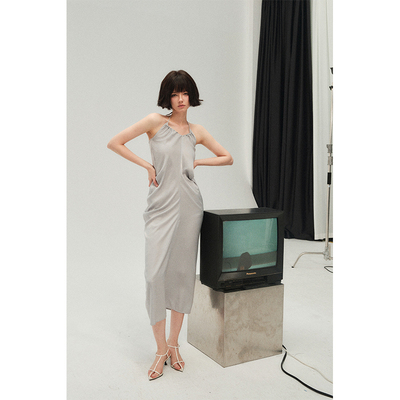 CAN夏季名媛极简吊带挂脖连衣裙