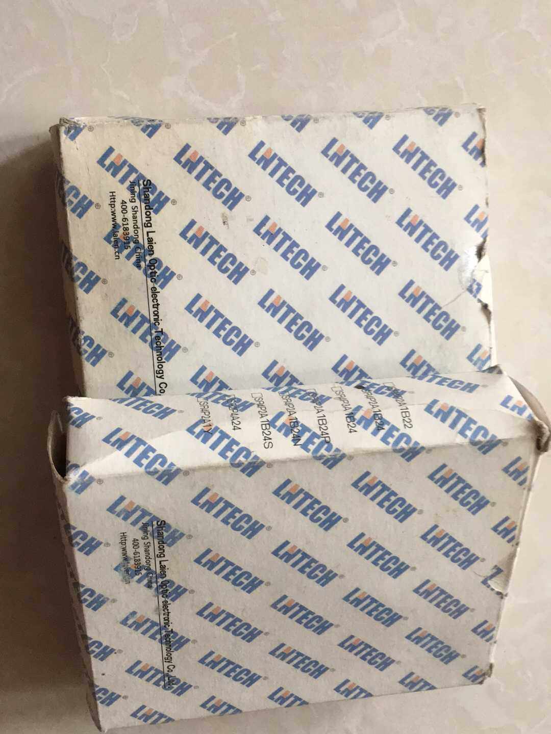 全新莱恩LNTECH安全继电器SR4P2A1B24现货 SR4P2A1B24_虎窝淘