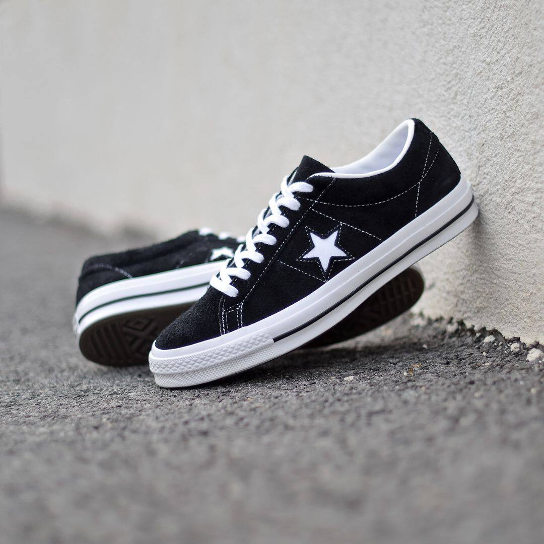 匡威CONVERSE ONE STAR黑色翻毛皮男女情侣经典低帮帆布鞋158369C_虎窝淘