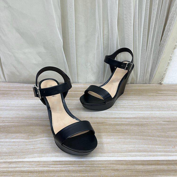 Lady Shoes外贸原单女鞋真皮时尚圆头纯色厚底坡跟一字扣时装凉鞋