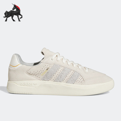 阿迪达斯男女低帮滑板鞋