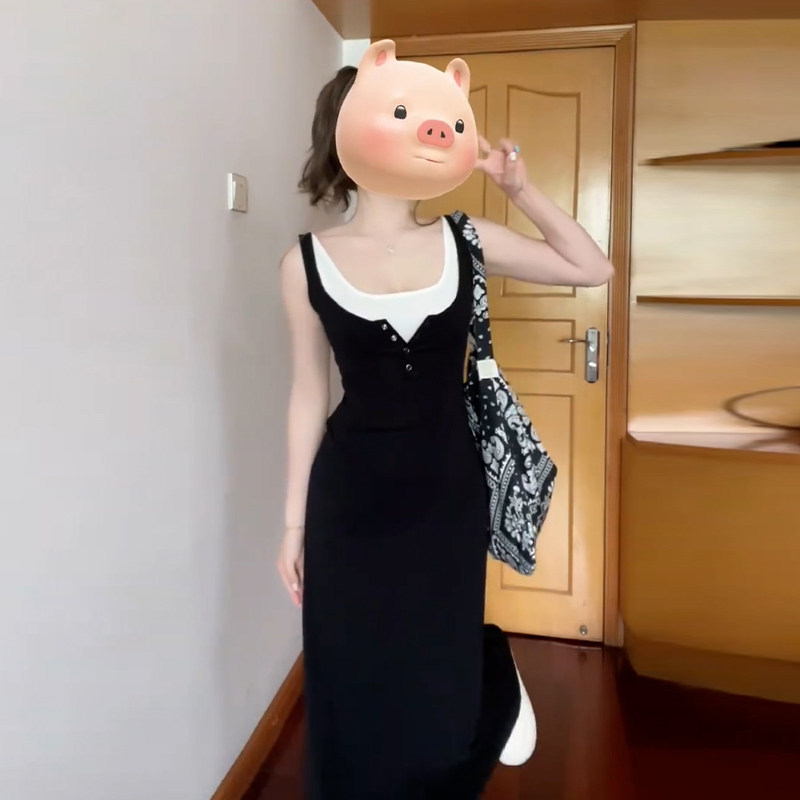 夏季法式气质黑色吊带连衣裙子女2026新款显瘦轻熟小众设计感长裙