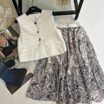 诺诺26年夏上新甜美气质马甲+碎花裙两件套套装9390