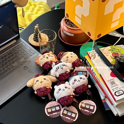 礼物自嘲熊可爱吉伊小八毛绒挂件