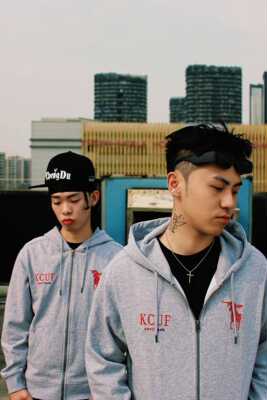 这个版型在伦敦玩drill纯拿死