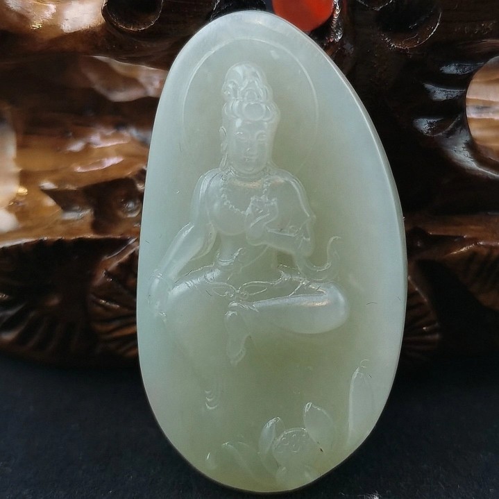 和田玉白玉观音吊坠,新疆和田玉籽料观音,满背皮,1.3级白