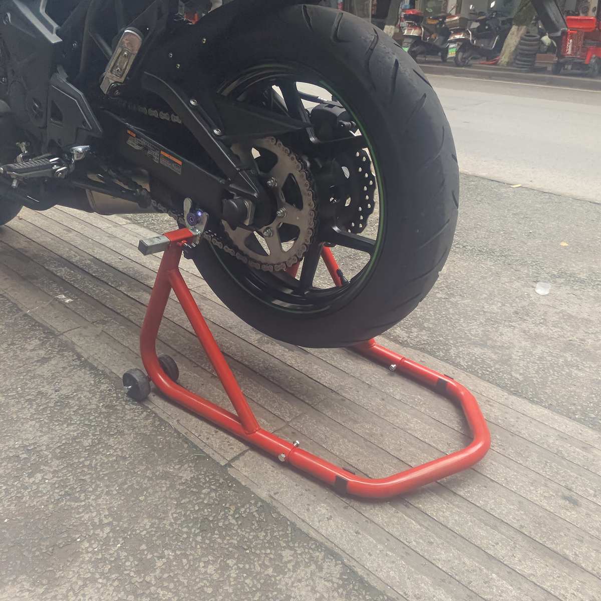 摩托车加厚 一体式 分体式维修起车架后轮驻车架加强单摇臂停车架