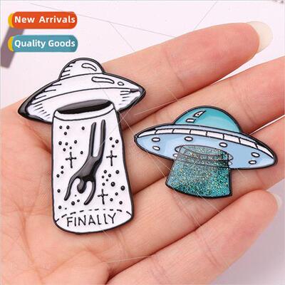 Mysterious Alien Spaceship Alien Brooch Finally New Metal Ba