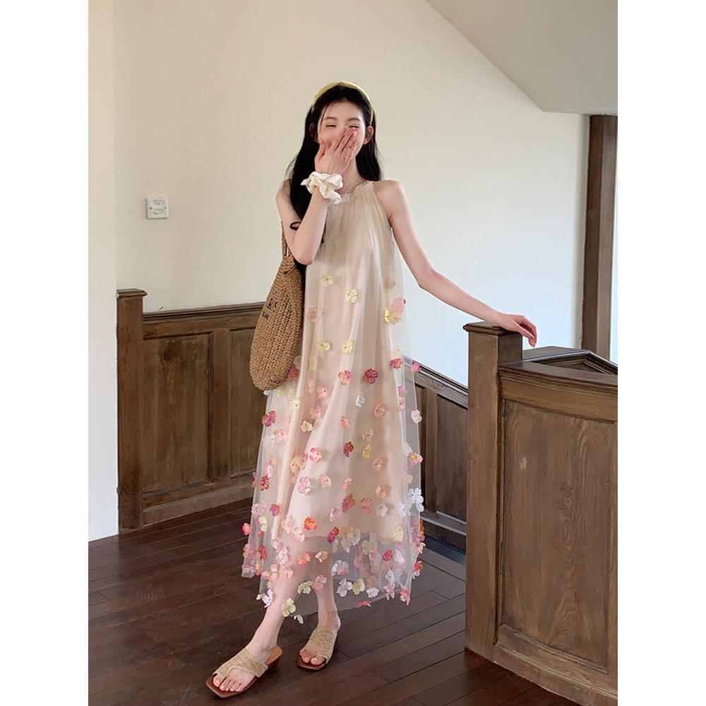 LILY MOST度假风无袖挂脖连衣裙女夏季新款立体花朵气质绝美长裙