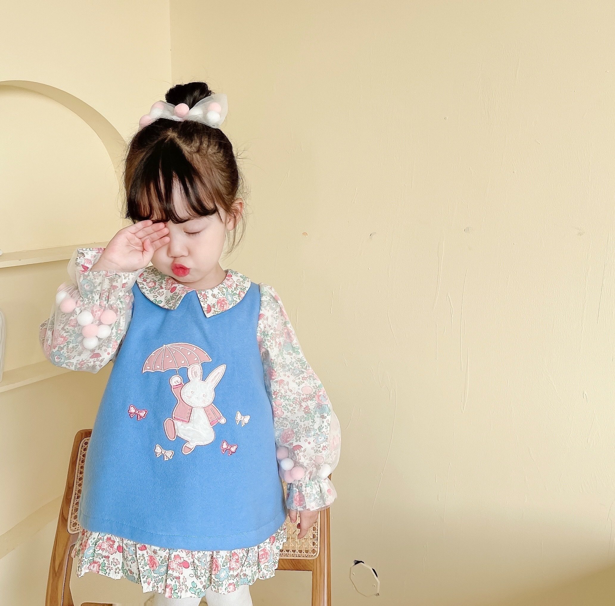 HULU原创童装春秋定制童装小兔子绣花毛呢长袖连衣裙可爱洋气女童