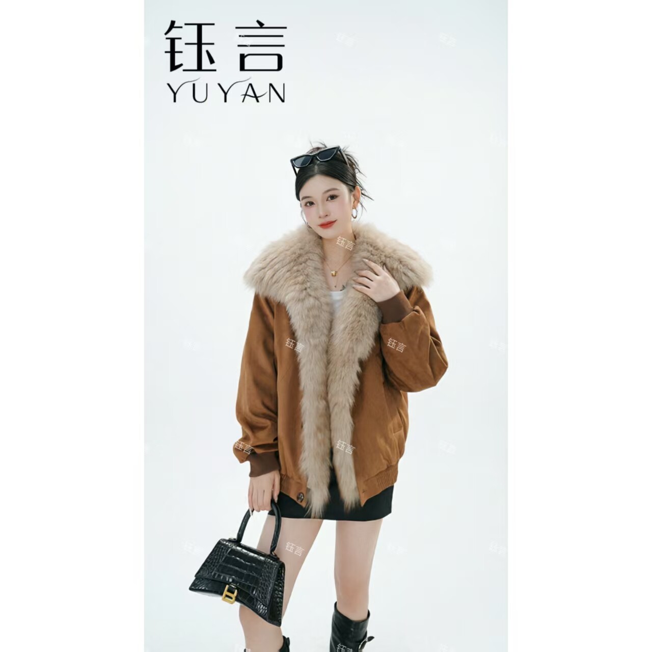 [柏林]鹅绒新款保暖冬季可拆卸狐狸毛领羽绒派克服