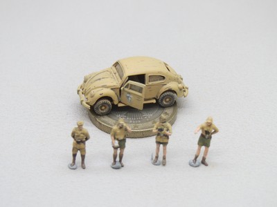 【展示】1/144 WWII German Volkswagen Type 82+ARMY SOLDIERS