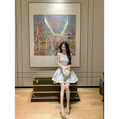 JustQin【海蓝冰茶】2026新款夏装性感挂脖短裙显瘦针织连衣裙女