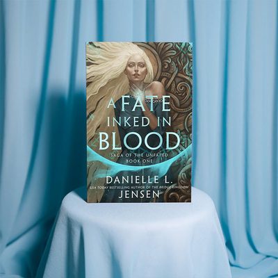 【自营】血迹斑斑的命运 北欧奇幻浪漫故事 A Fate Inked in Blood 英文原版 Danielle L Jensen 奇幻小说