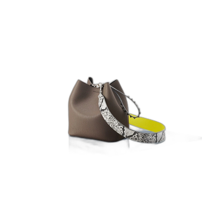 韩国直邮FIND KAPOOR时尚女单肩斜挎蛇皮肩带女士水桶包棕 100000