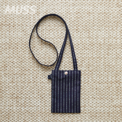 HUMANMADE爱心帆布通勤斜挎包