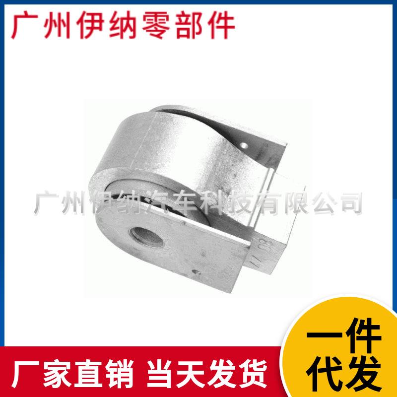 适用于奔驰W204W212X204C218后差速器胶套悬架衬套OE:2043500215