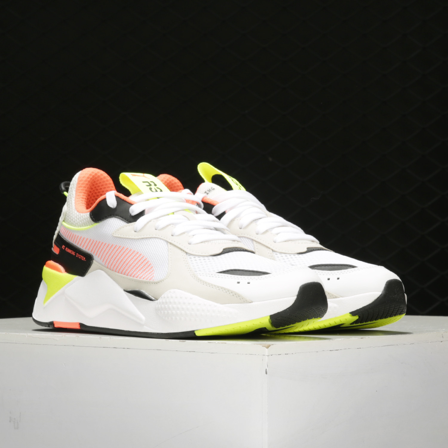 彪马2021新款鞋,彪马鞋新款_大山谷图库