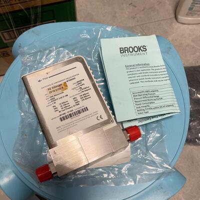 议价GF100CXXC BROOKS气体质量流量计控制器维修