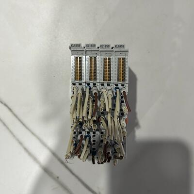 议价KL1859倍福工控模块 功能完好 成色漂亮维修