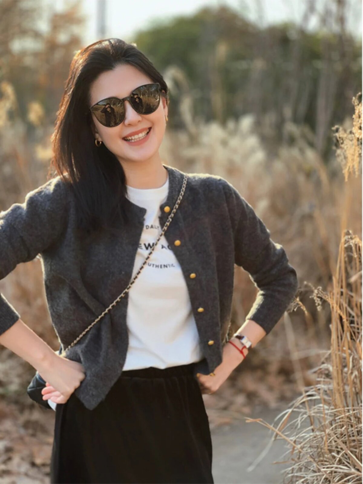灰色针织开衫女早秋小个子穿搭宽松休闲温柔气质百搭圆领毛衣外套