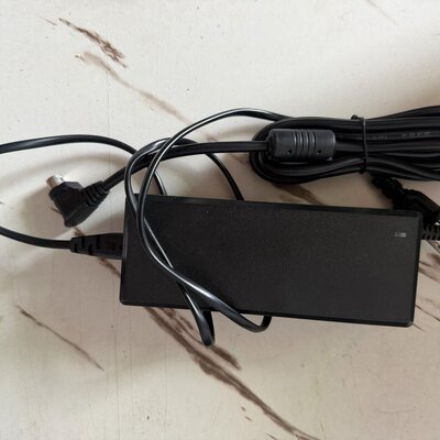 议价-可维修N17908 V85电源适配器