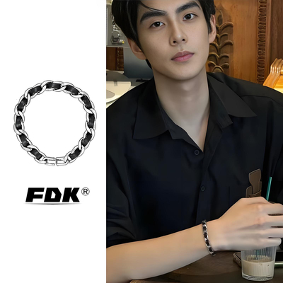 男生手链高级感钛钢黑色皮绳定制