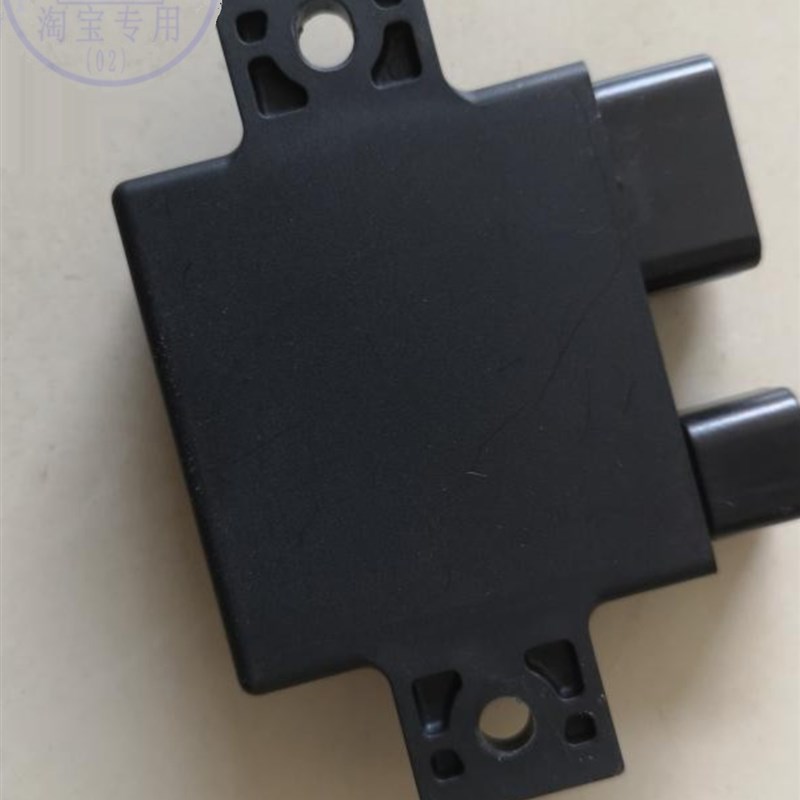 适用轻骑铃木睿彩QjS125T-4B点火器国三瑞梦QS125T-4C打火装置CDI