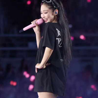 jennie金智妮同款黑色短袖T恤男女oversize美式甜酷辣妹潮牌上衣