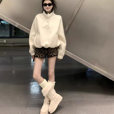 韩系小个子独特学院风摇粒绒卫衣