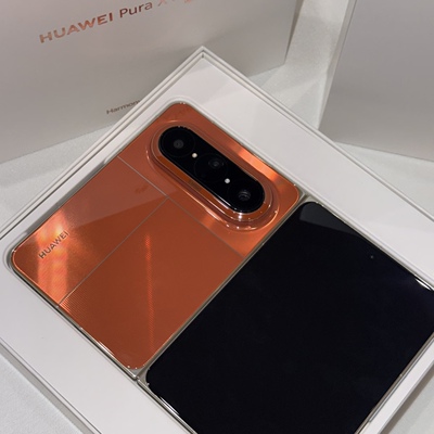 华为大阔折叠puraxmax手机阔型屏
