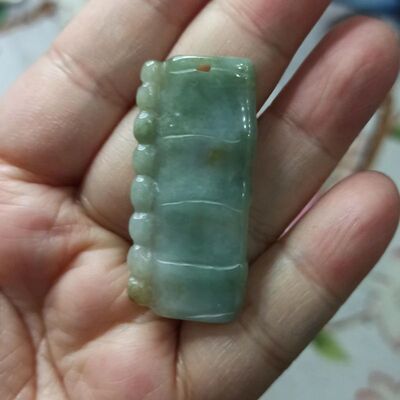 天然翡翠竹节吊坠微棉飘花