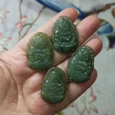 缅甸天然翡翠吊坠平安扣