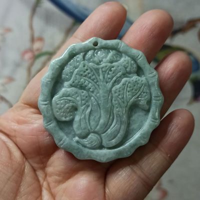 天然翡翠吊坠白菜百财清爽飘花