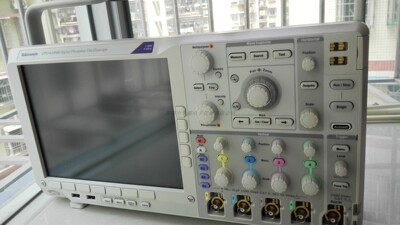 泰克Tektronix DPO4104B数字荧光示波器