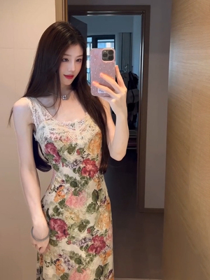 胖mm纯欲气质复古油画印花连衣裙