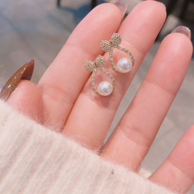 2024年新款潮珍珠高级感耳环女