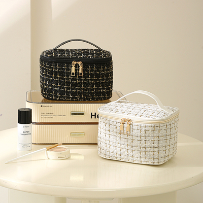 小香风化妆品收纳包女2024新款便携式外出小轻便款旅行懒人洗漱包