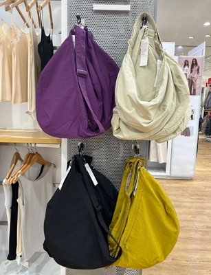 店149+！男女休闲挎包饺子包大容量轻便外侧口袋单肩包斜挎包