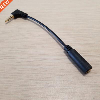 90 Degree Elbow 3.5mm 4 Pole Male to Female Audio Data Exten