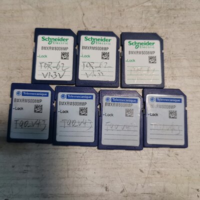 议价PLC BMXRMS008MP内存卡实物可维修