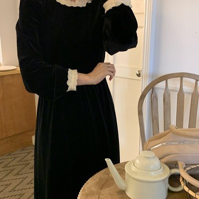 实拍 韩系减龄俏皮花边撞色收腰显瘦打底丝绒连衣裙现货