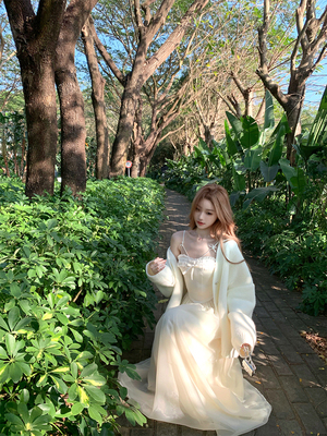 COOLLINE林子熙清冷系吊带仙女裙