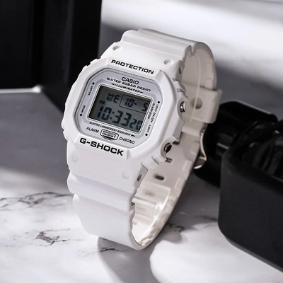 Casio卡西欧G-SHOCK坚韧纯白男女潮流运动手表卡西欧DW-5600MW-7