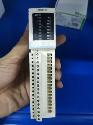 施耐德STBDDI3725 带底座STBXBA3000 成色